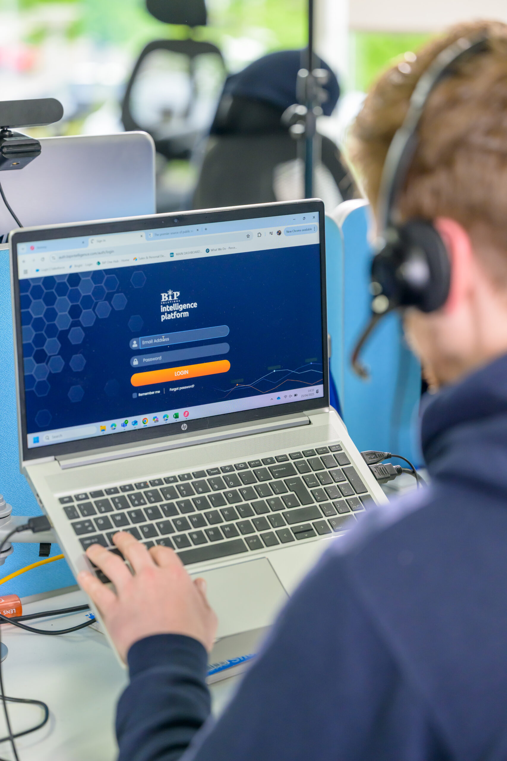 Tracker Login - Tracker